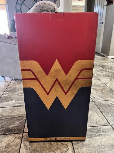Sideshow DC Comics Wonder Woman Premium Format Figure Statue Exclusive ...
