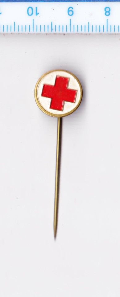 Vintage RED CROSS pin badges brooches Rode Kruis Rotes Kreuz Medical ...