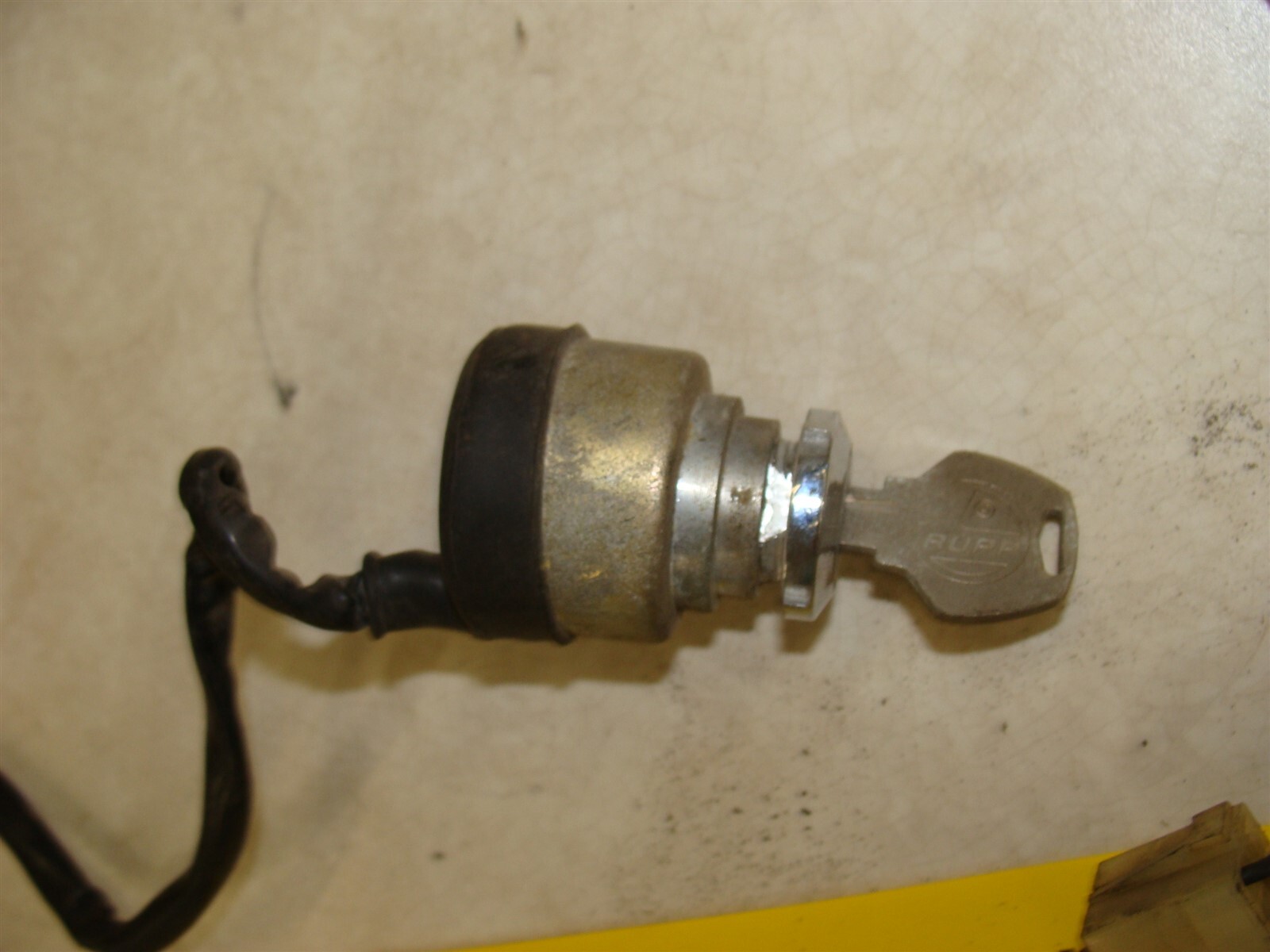 1976 77 78 RUPP MAGNUM 440 l/c XENOAH oem original ignition key switch ...