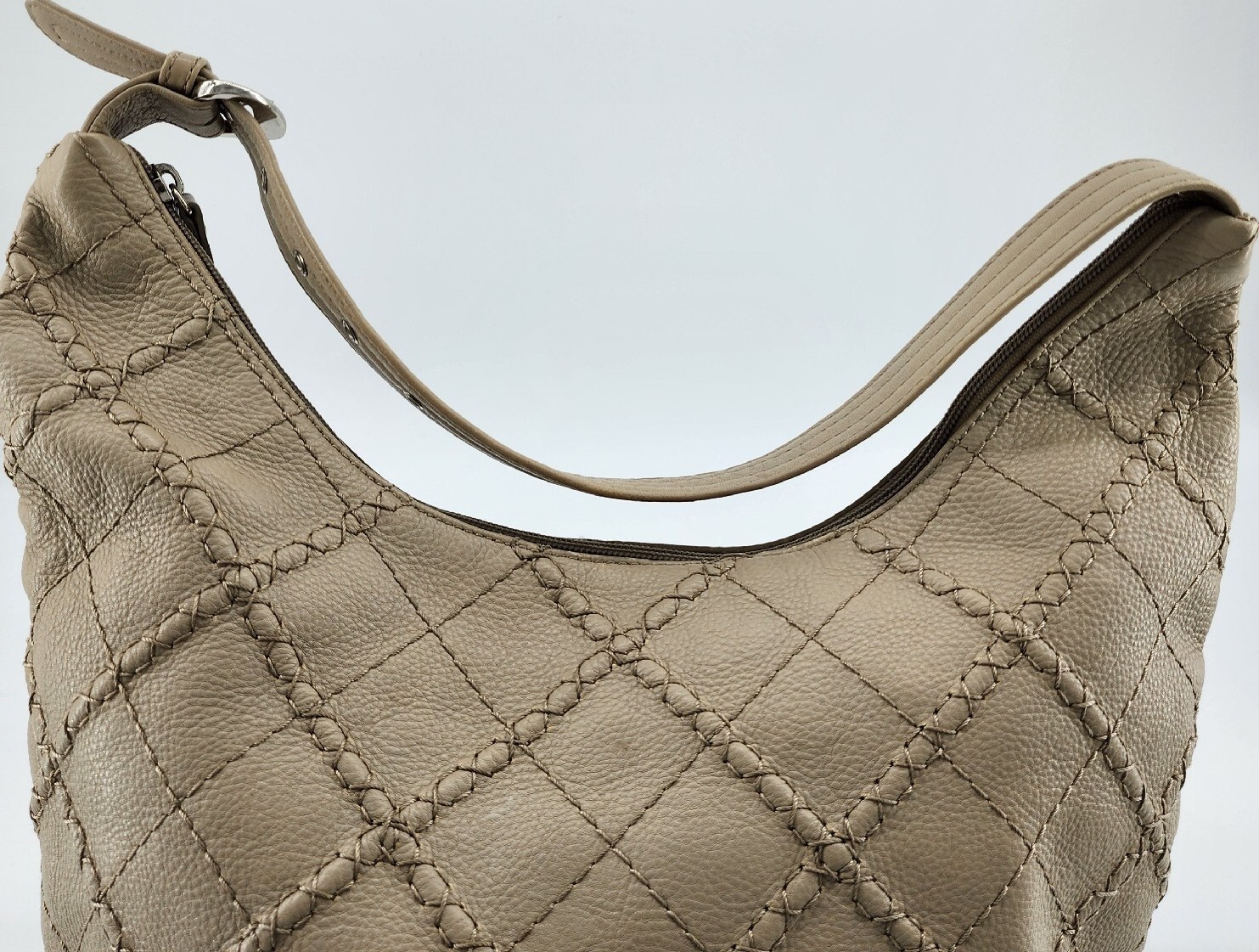 Stone Mountain Leather Shoulder Handbag Purse Taupe B… - Gem