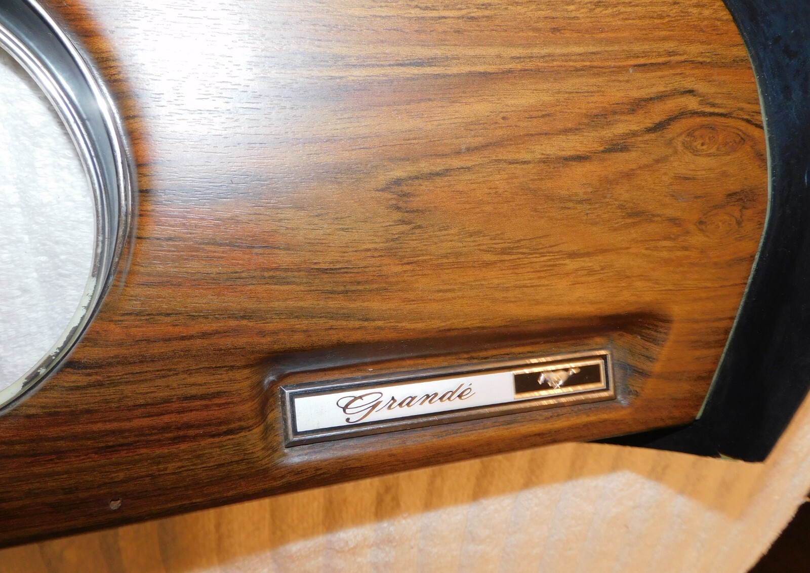 1969 1970 Mustang Mach 1 Boss Grande ORIG RH WOOD GRAIN DASH CLOCK ...