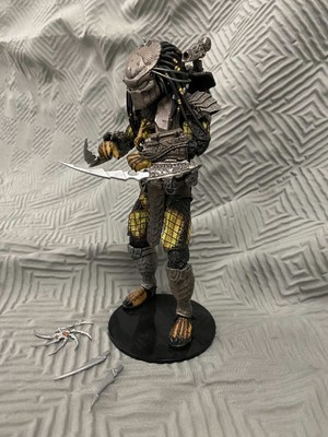 NECA Temple Guard Predator Figure W/ All Accessories 634482515310 | eBay