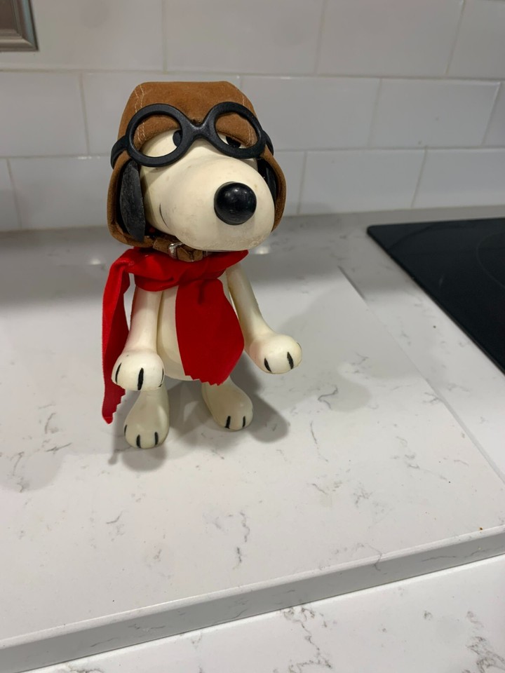 1966 Vintage Posable Plastic Peanuts Snoopy Red Baron Dog Aviator Pilot ...