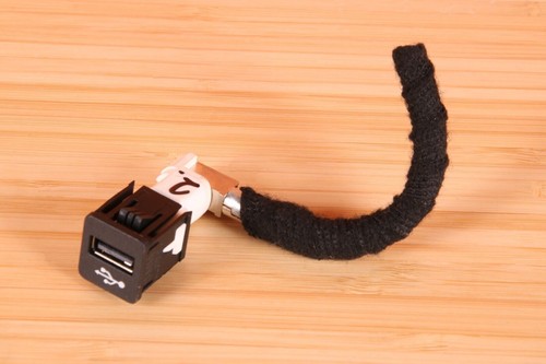 BMW F20 F40 F30 G20 G30 G11 X5 G05 X6 G06 USB SOCKEL PORT 9229294 | eBay