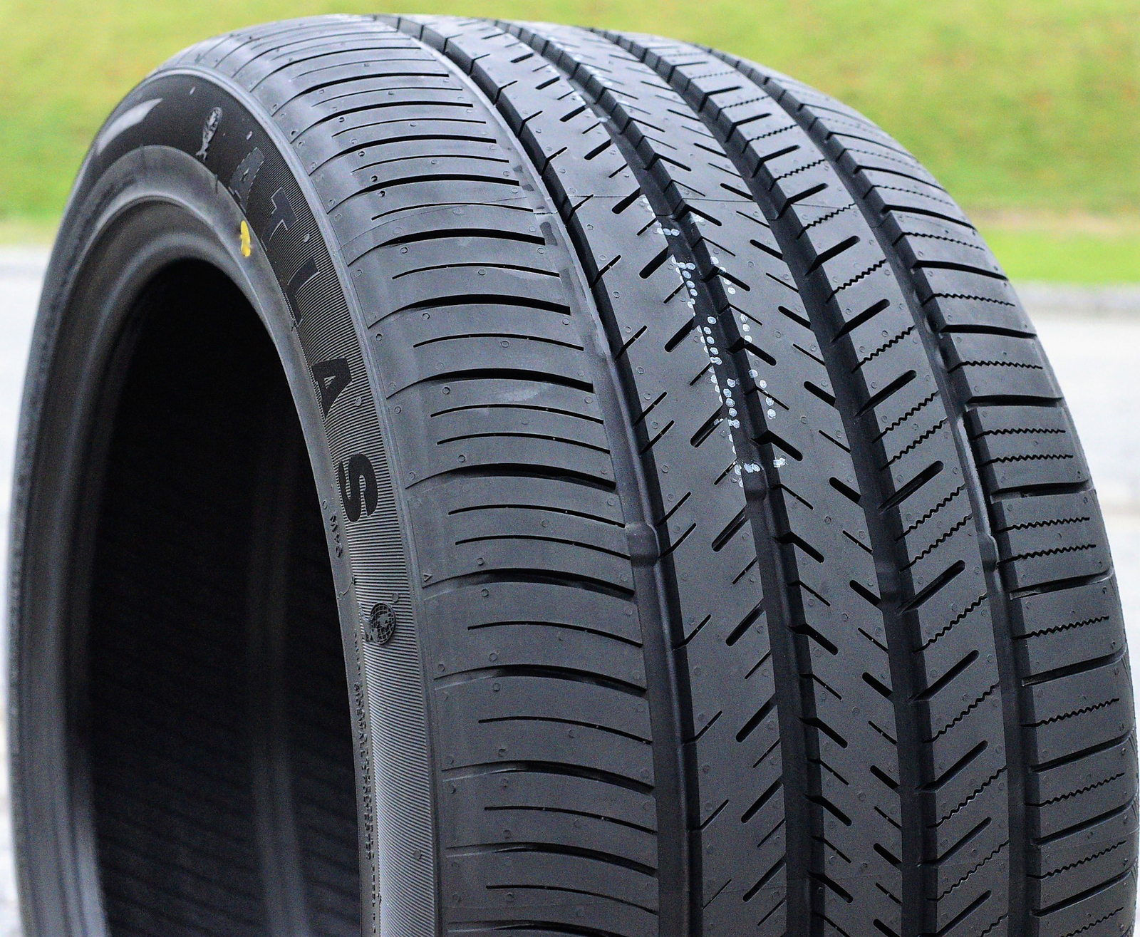 4 Tires Atlas Force UHP 245/45R19 102W XL High Performance All Season ...