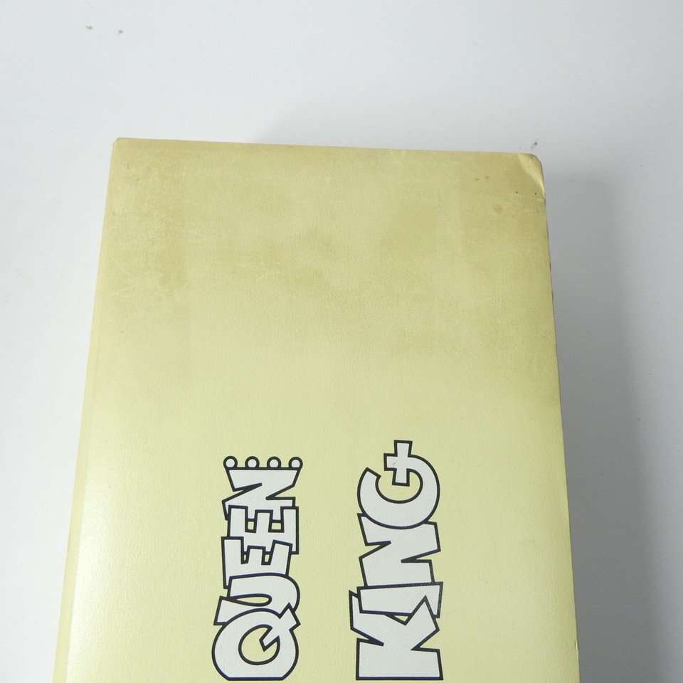 Chess Set Black & White Pop Art Graffiti Style Artecnica Book of Chess ...