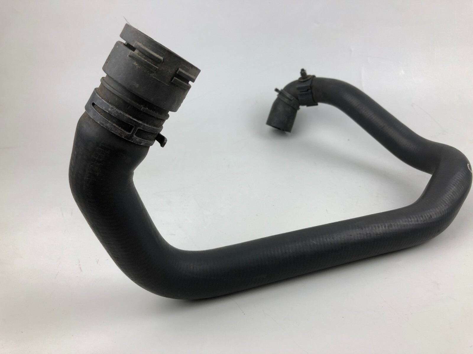 Audi A3 Volkswagen Passat B6 Engine Radiator Water Coolant Hose Unit ...