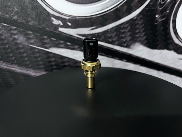 2012 MERCEDES BENZ E220 CDI Fuel Temperature Sensor A0051532328 for ...