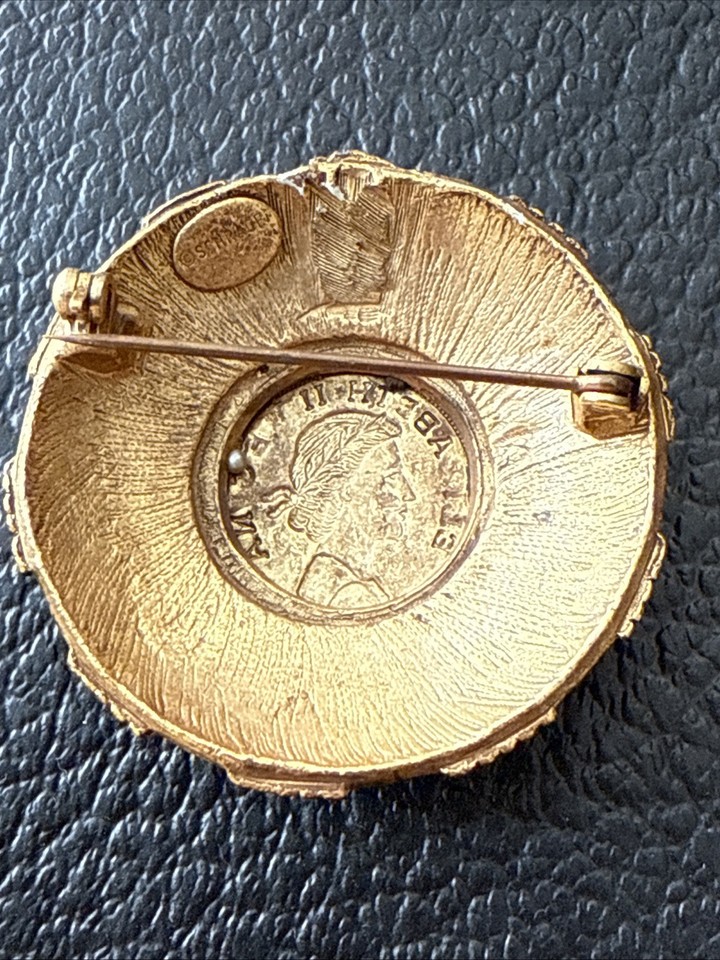 Vintage Schrager Queen Elizabeth II Regina Coin GreenEnamel Gold Tone ...