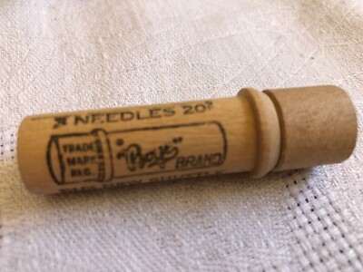 VTG THE BOYE BRAND NEEDLE CO. CHICAGO WOOD CANISTER & 5 MACHINE NEEDLES ...