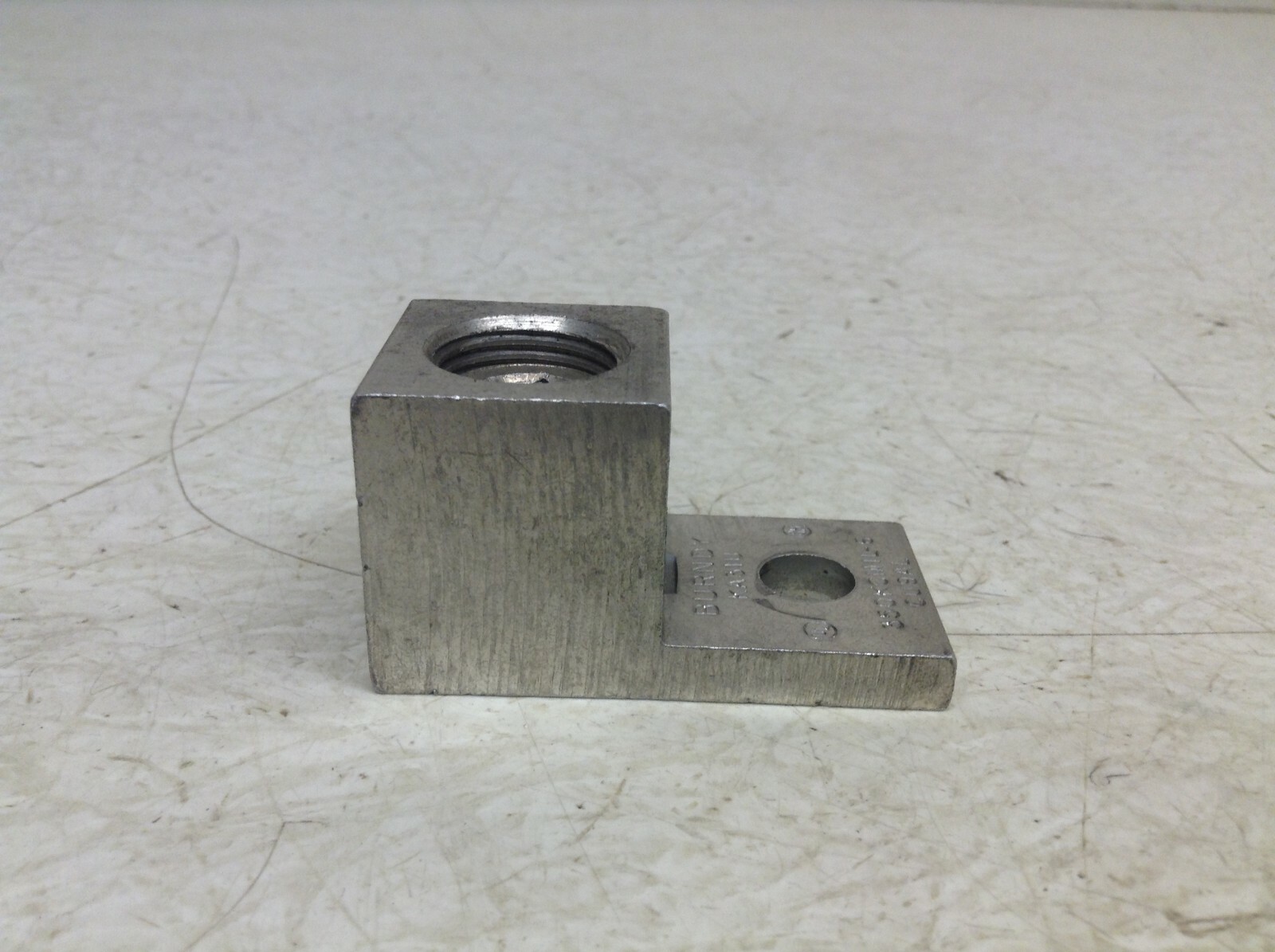 Burndy KA31U Terminal Lug 350KCMIL-6 CU9AL | eBay