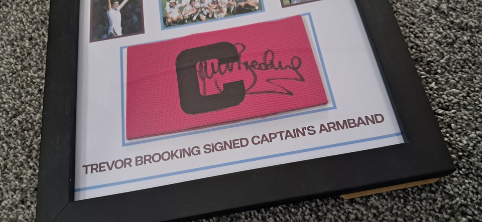 Trevor Brooking - West Ham 1980 FA Cup Final-Signed Captain's Armband ...