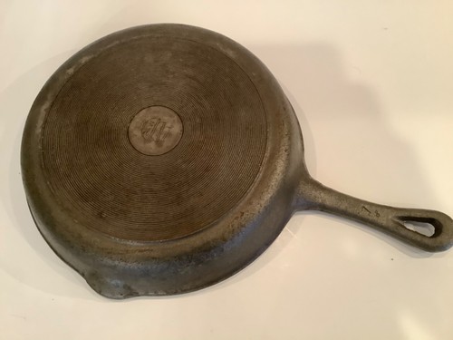 VINTAGE MSW #7 FRYING PAN MADE IN CANADA CAST IRON | eBay