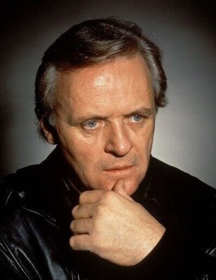 Anthony Hopkins Unsigned 8" x 6" Photo - Handsome Welsh actor and ...