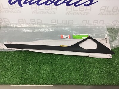 LAND ROVER DISCOVERY 4 NEARSIDE PASSENGER ‘A’ PILLAR OUTER FINISHER ...