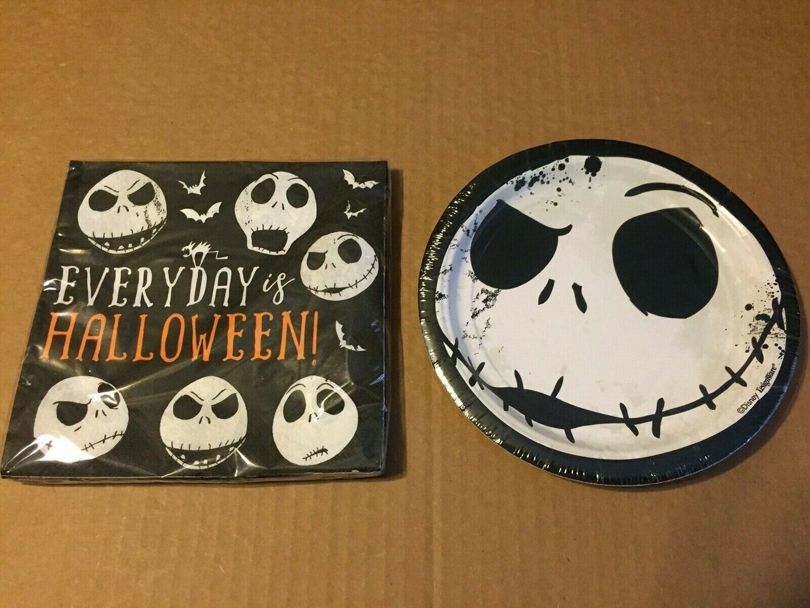 NEW JACK SKELLINGTON PAPER PLATES AND "EVERYDAY IS HALLOWEEN!" NAPKINS ...