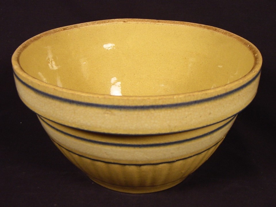 RARE ANTIQUE AMERICAN 8 ¼ INCH BLUE BANDED RIBBED RED WING BOWL YELLOW ...