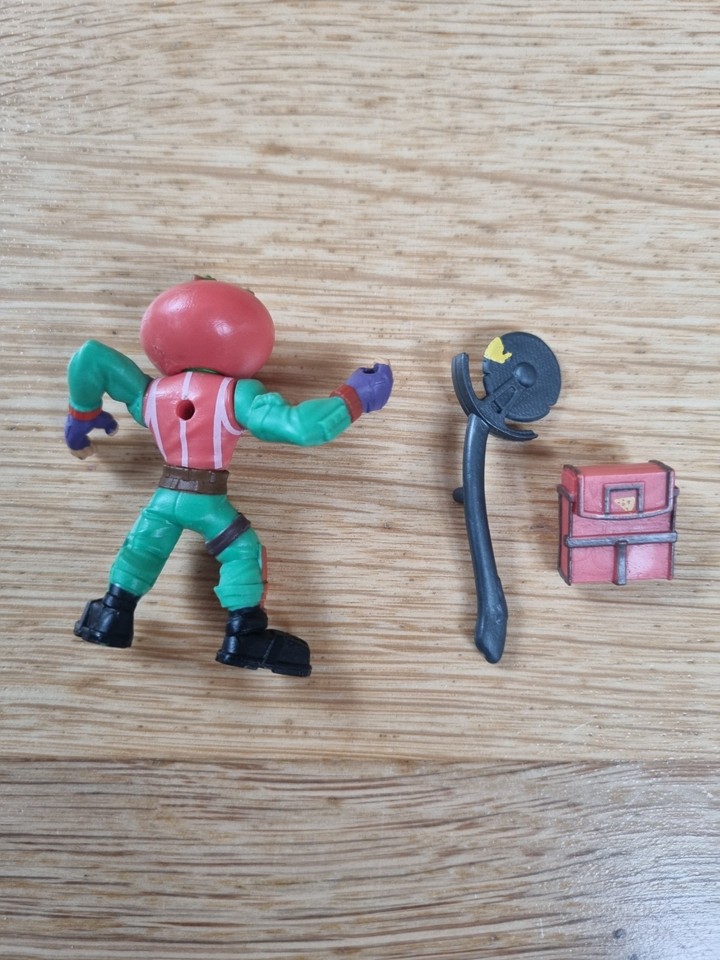 Fortnite Battle Royale Small Action Figures [Tomato Head/ Shadow Ops ...