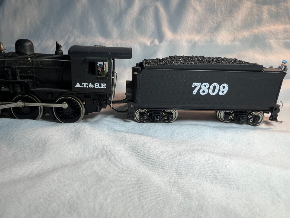 HO Scale AT&SF Steam Engine #7809 | eBay
