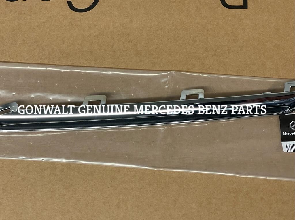 Mercedes Benz E Class 17-20 Front Bumper Grille-Lower Molding Left ...
