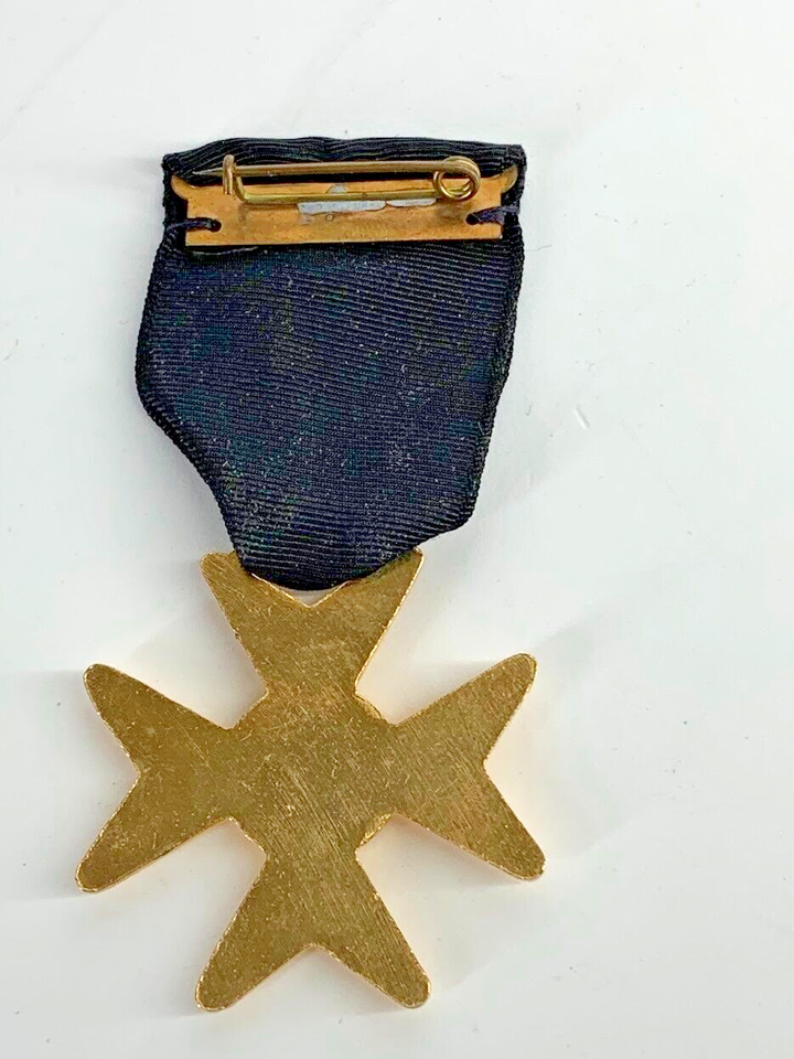 Knight’s Templar Masonic Cross Eagle Badge Vintage E Pluribus Unum ...