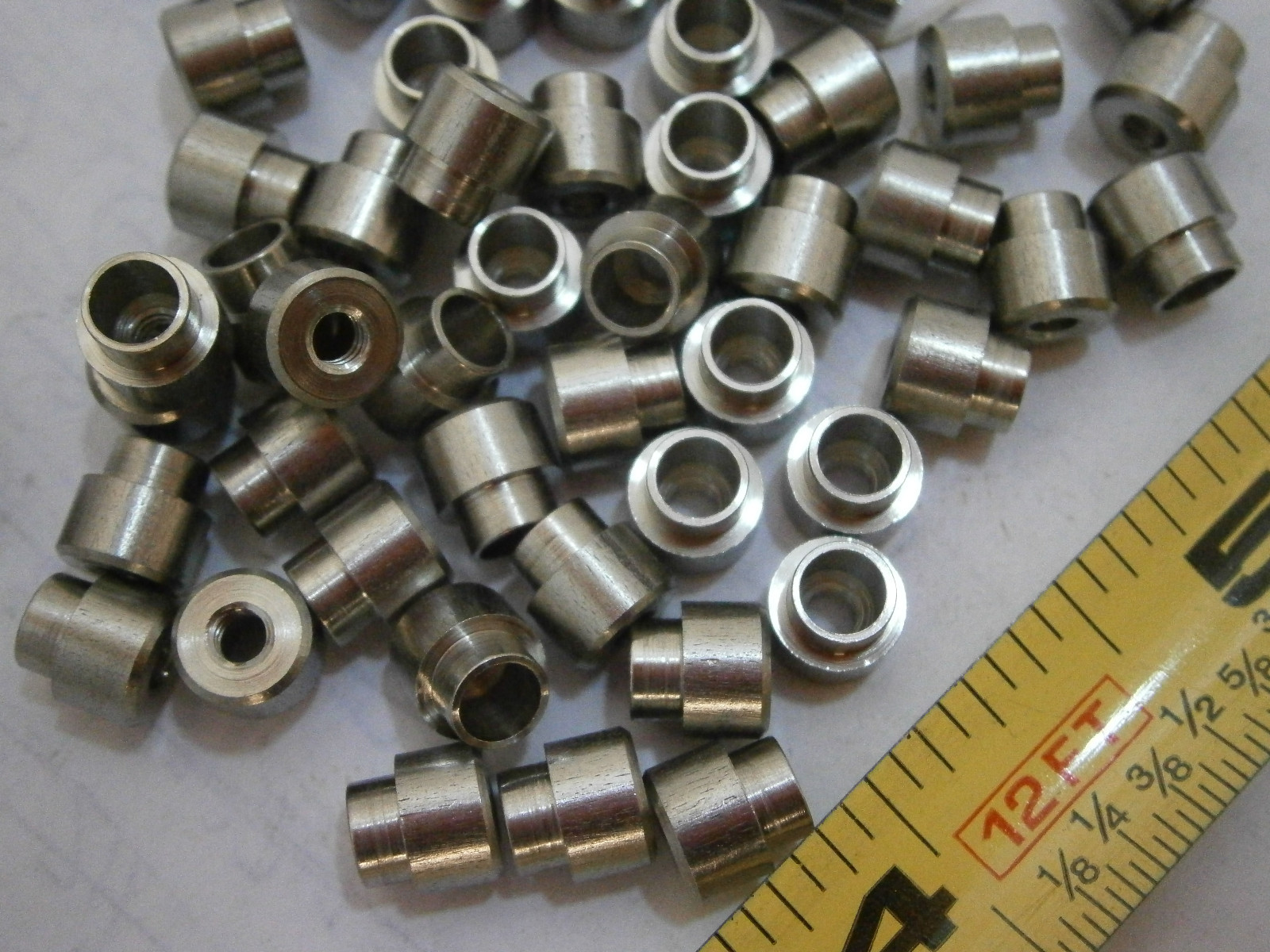Amatom 6310B-SS-0440 Swage Standoff 1/4" Round x 1/4" Stainless Lot of ...
