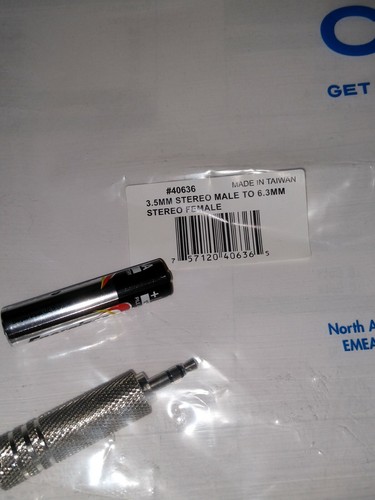 C2G 40636 3.5mm Stereo Male to 6.3mm (1/4 Inch) Stereo Female Adapter ...