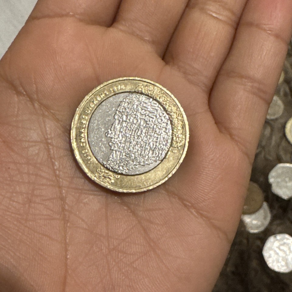 RARE Charles Dickens 1812-1870 £2 Coin UK Commemorative Two Pound ...