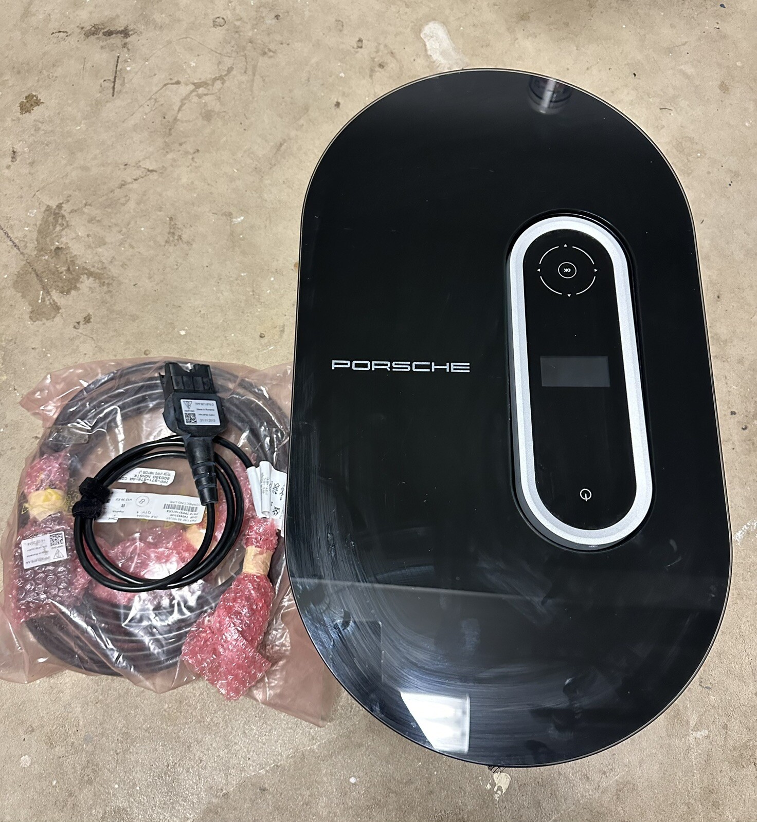 PORSCHE LADE-DOCK CHARGING DOCK COMPLETE SET MOUNT DOCK NO KEY BY ...