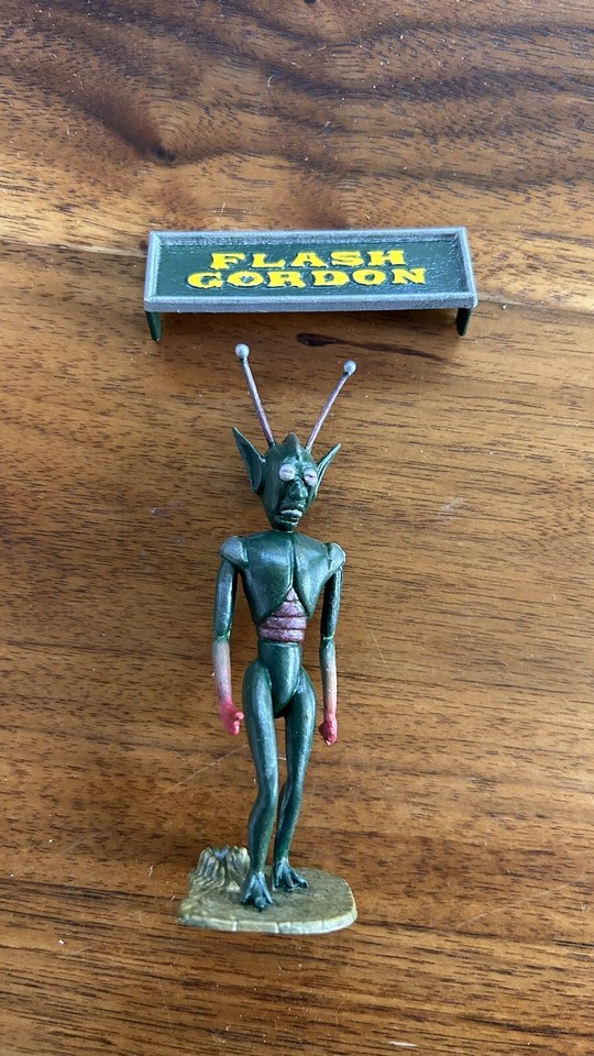 Original REVELL FLASH GORDON W/ MARTIAN Model Kit Extremely Nice | eBay