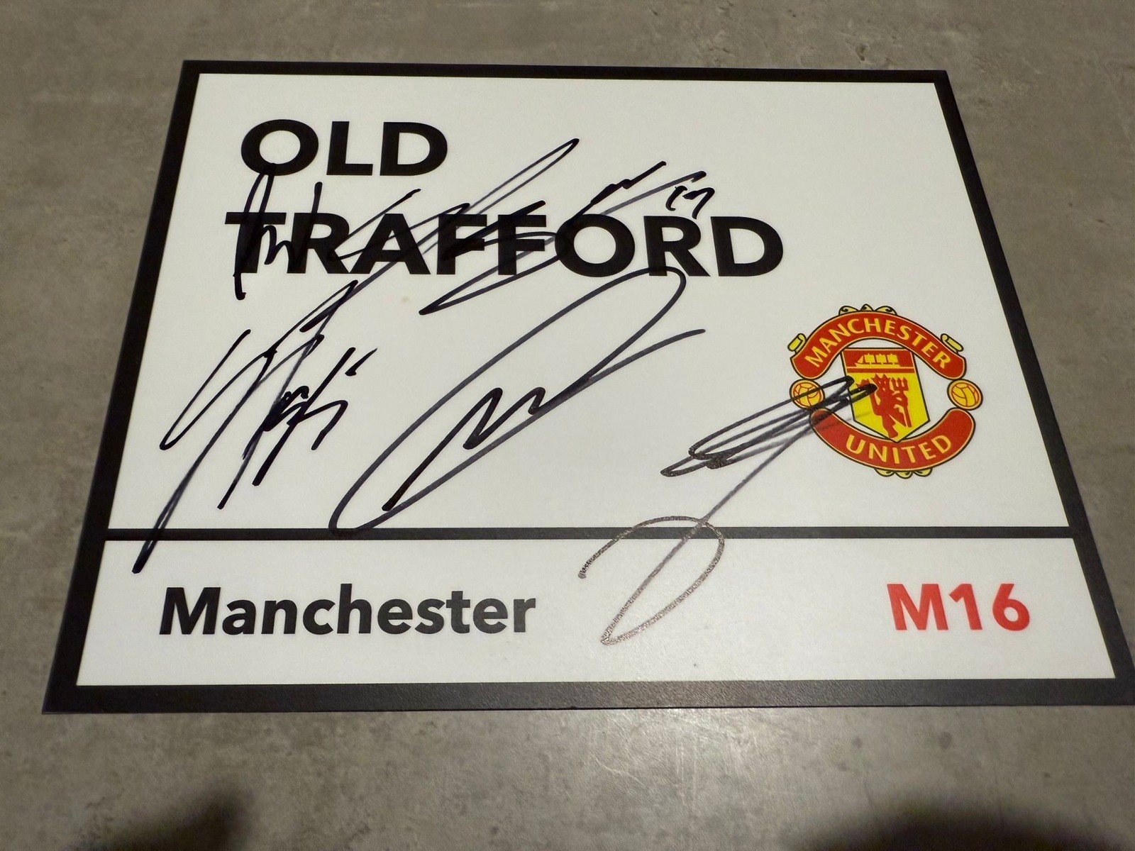 SQUAD SIGNED MANCHESTER UNITED STREET SIGN 2025/26 SHIRT 1 | eBay UK