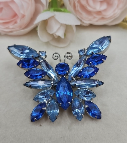 Vintage Juliana Butterfly Multicolored Rhinestone Gold Brooch Pin Blue ...