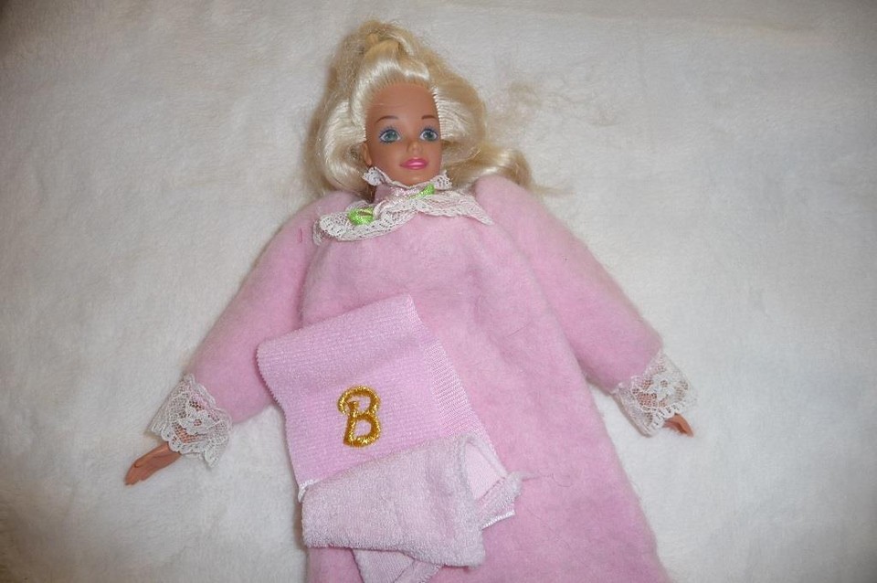 MATTEL Soft Bedtime BARBIE Doll ~ 1993 Sleeping Blonde Nightgown ...