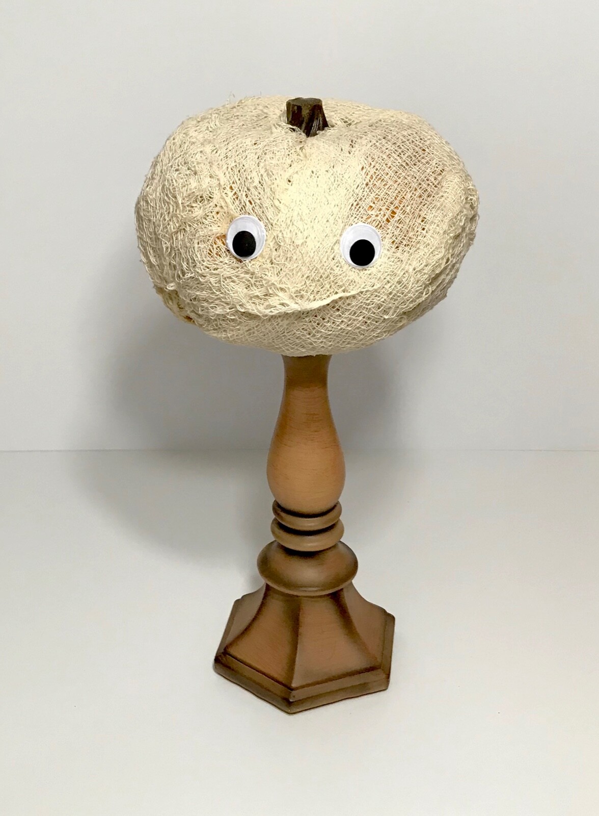 MUMMY HEAD PUMPKIN TALL CANDLESTICK HALLOWEEN PARTY DECORATION ...