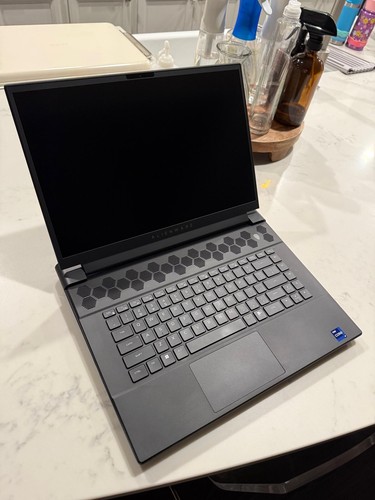 Dell Alienware M16 R1 240Hz QHD+ 2.2 GHz i9-13900HX 32GB 2TB SSD RTX ...