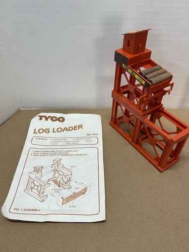 TYCO US1 Electric Trucking Pine Hill Log Loader Working. Plus 2 more ...