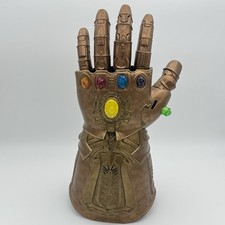 Marvel E0491 Legends Series Articulated Electronic Infinity Gauntlet ...