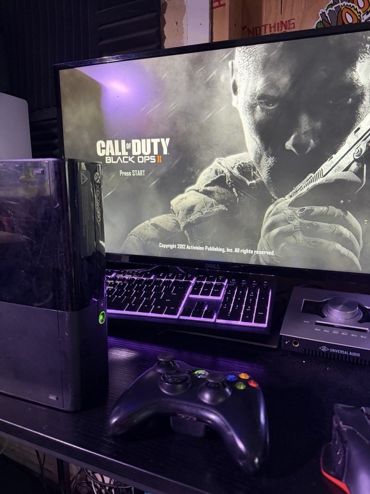 Microsoft Xbox 360 E Black 4GB Bundle with Original Controller + 3 ...