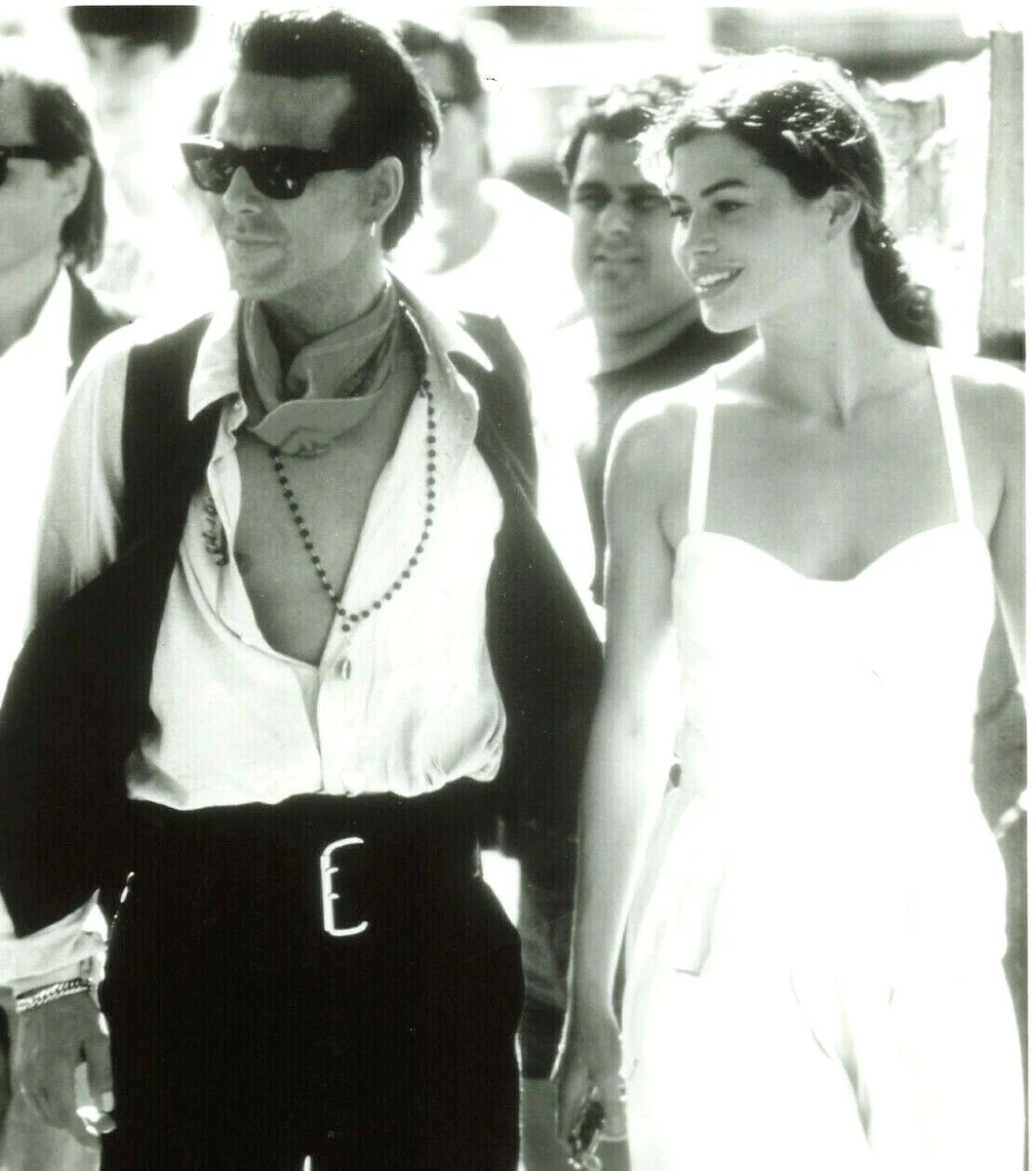 Carre Otis Plus Size Model