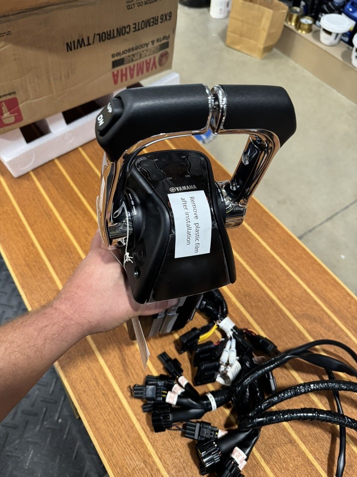 Yamaha Command Link Plus Twin Engine Main Station Control 6x6-48207-73 ...