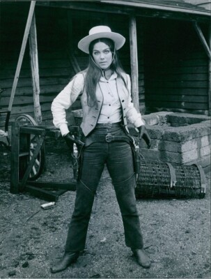 Kitty Swan Western Studio Photo Framing Print 8 x 10 | eBay