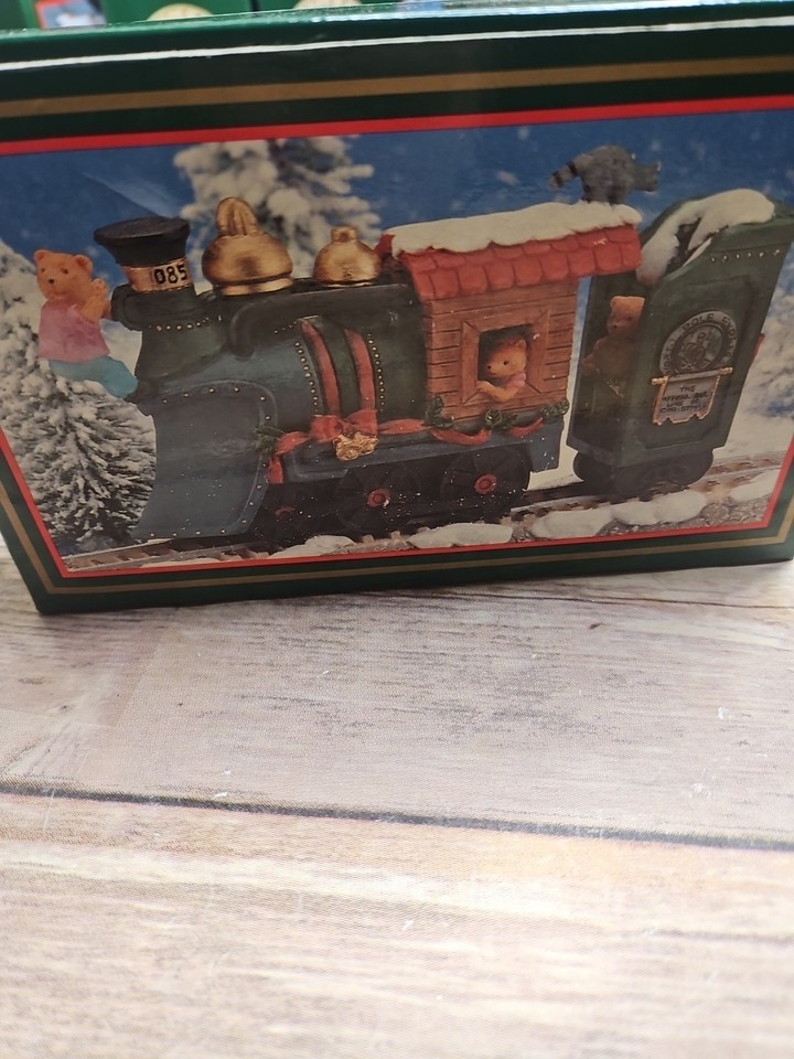 Vintage 1995 North Pole Express Rail Line Teddy Bear Train Engine ...