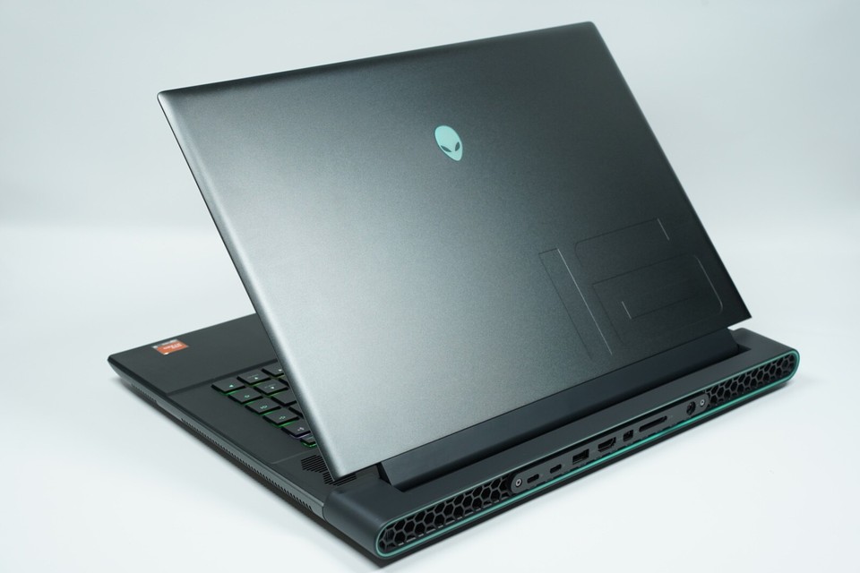 Alienware M16 R1 Gaming Laptop (Ryzen 9 7845HX/32GB/RTX 4080/2TB SSD ...