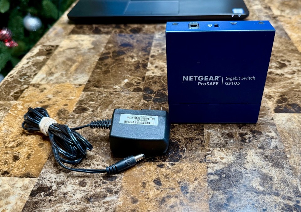 Netgear GS105 V5 Prosafe 5 Port Gigabit Ethernet Unmanaged Switch Plug ...