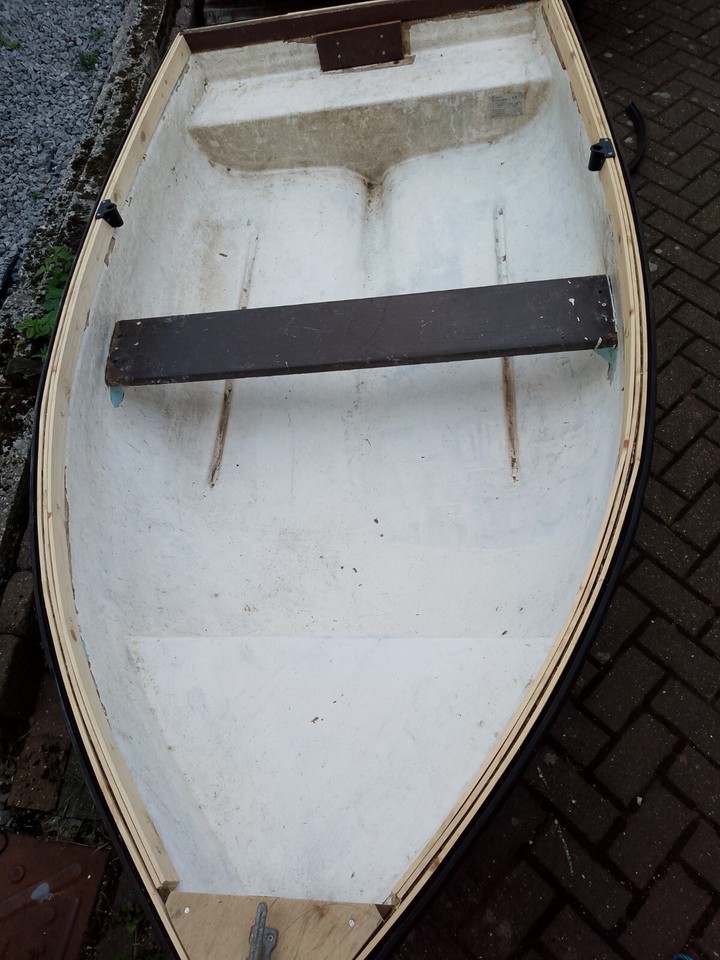 8FT FIBREGLASS ROWING DINGHY/TENDER | eBay UK