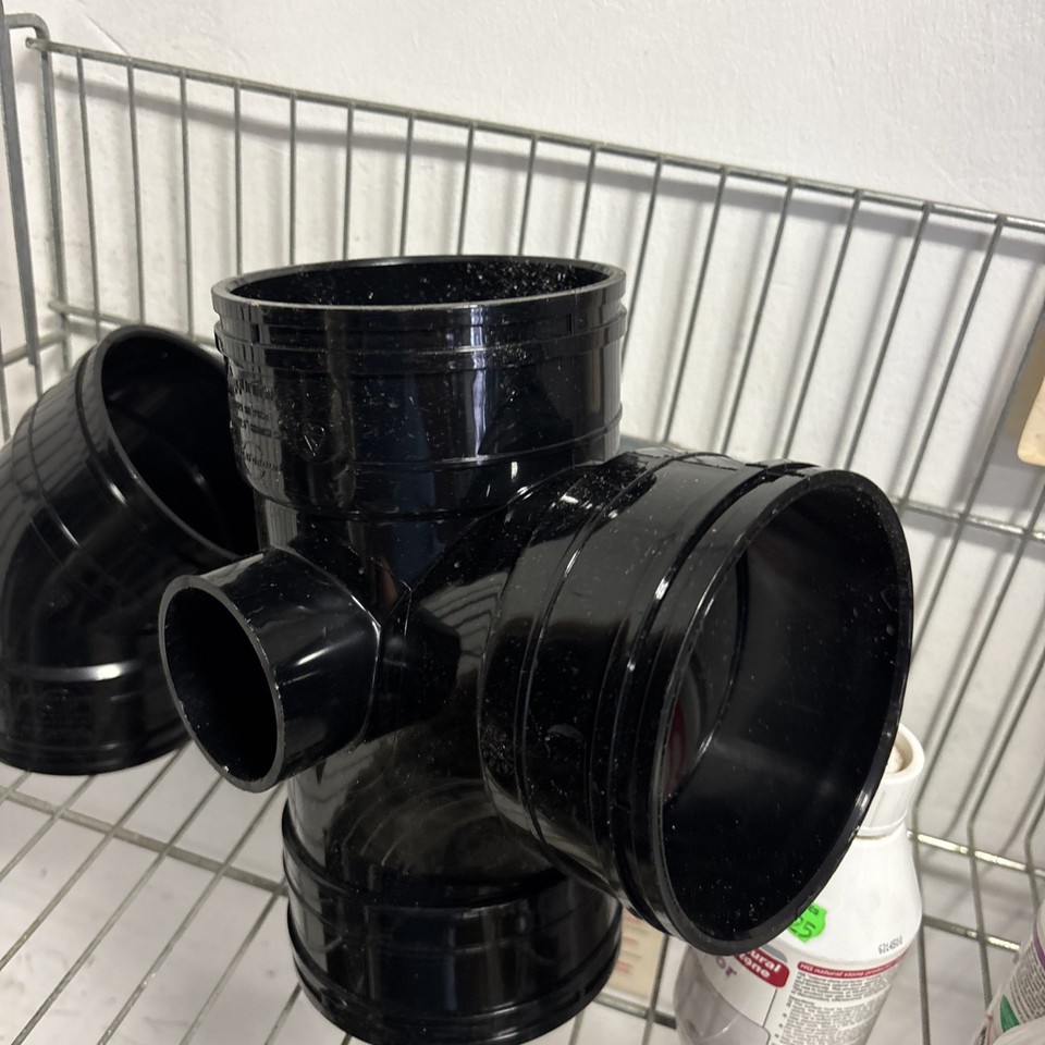 Aquaflow Solvent 110mm Soil Pipe Swept Tee Branch Triple Socket - Black ...
