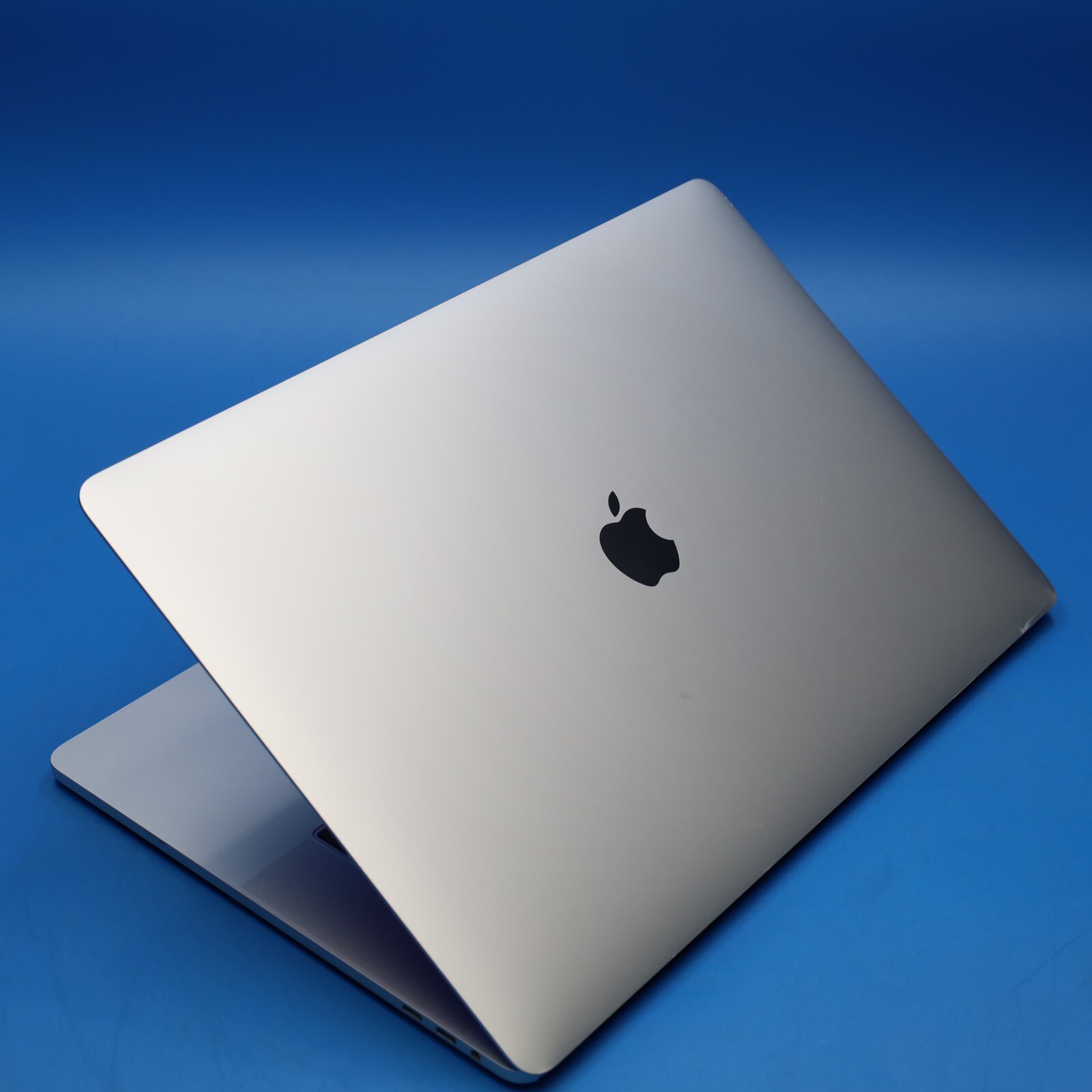 Apple MacBook Pro A1707 15" i7-6820HQ 16GB RAM 512GB SSD Silver Mac ...