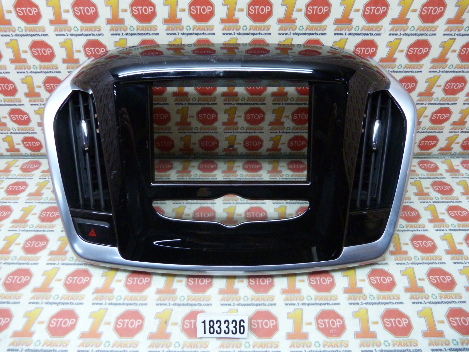 2018-2023 CHEVROLET TRAVERSE DASH RADIO AC CONTROL TRIM BEZEL 84286787 ...