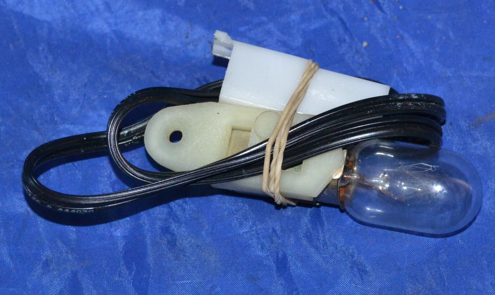 LIGHT ASSEMBLY /CORD /PLUG 120V USED SINGER 621B SEWING MACHINE FM-17C ...