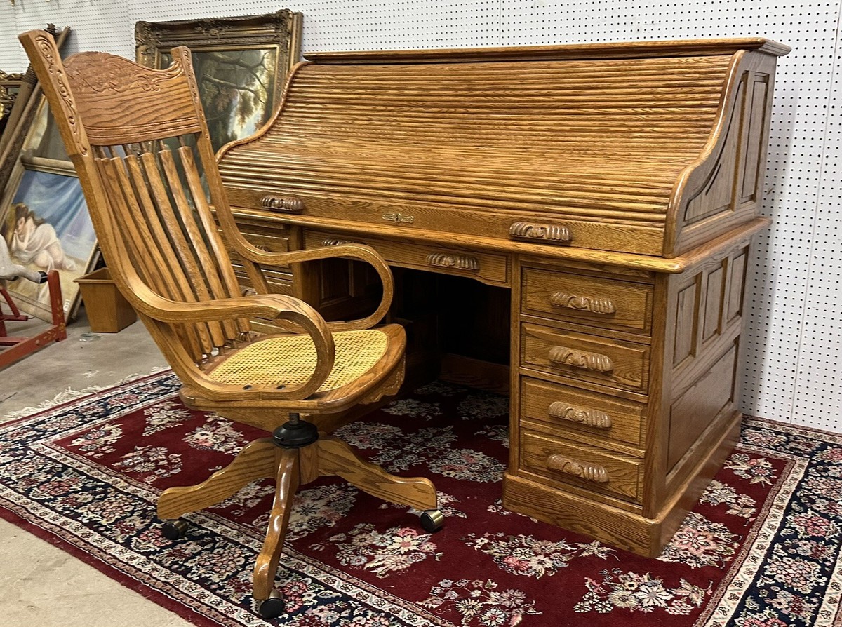 Oak Crest Roll Top Desk